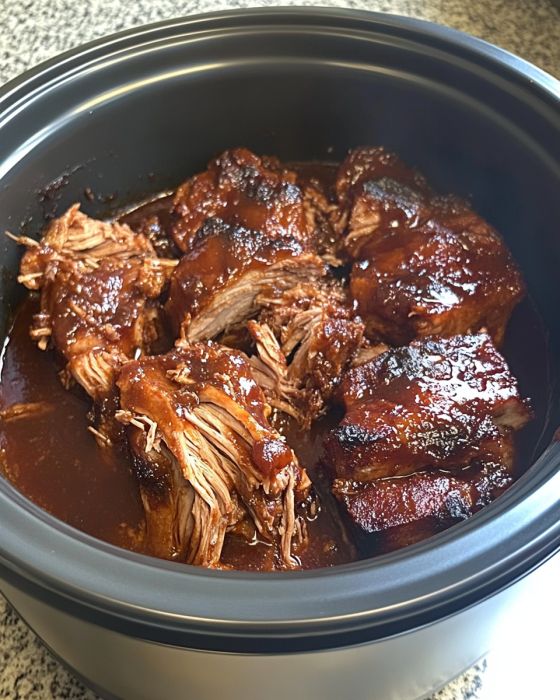 Slow Cooker Pulled Pork with BBQ Sauce: Set It, Forget It, and Savor It ...